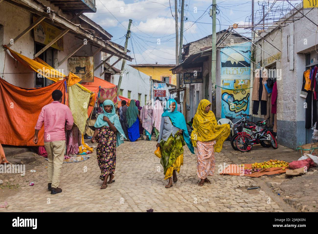 Harar ethiopia africa woman hi-res stock photography and images - Alamy