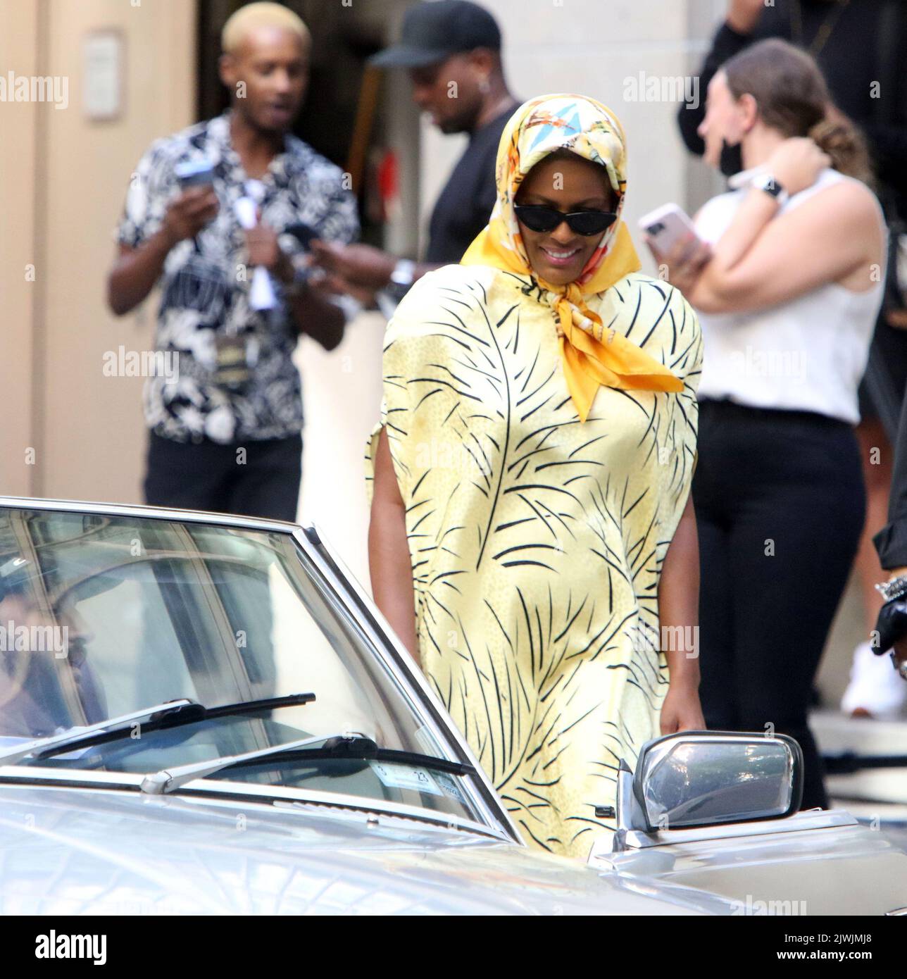 Tamron Hall shooting new look for her Tamron Hall show at the ABC ...