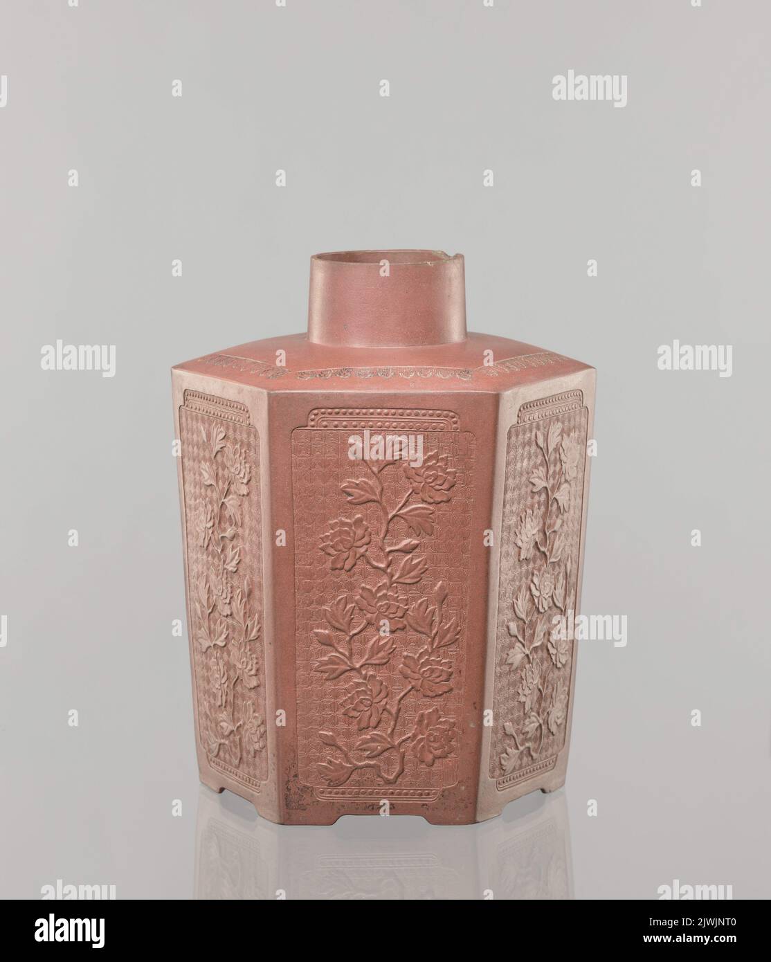 Storage pot made of yixing clay. unknown, craftsman Stock Photo - Alamy