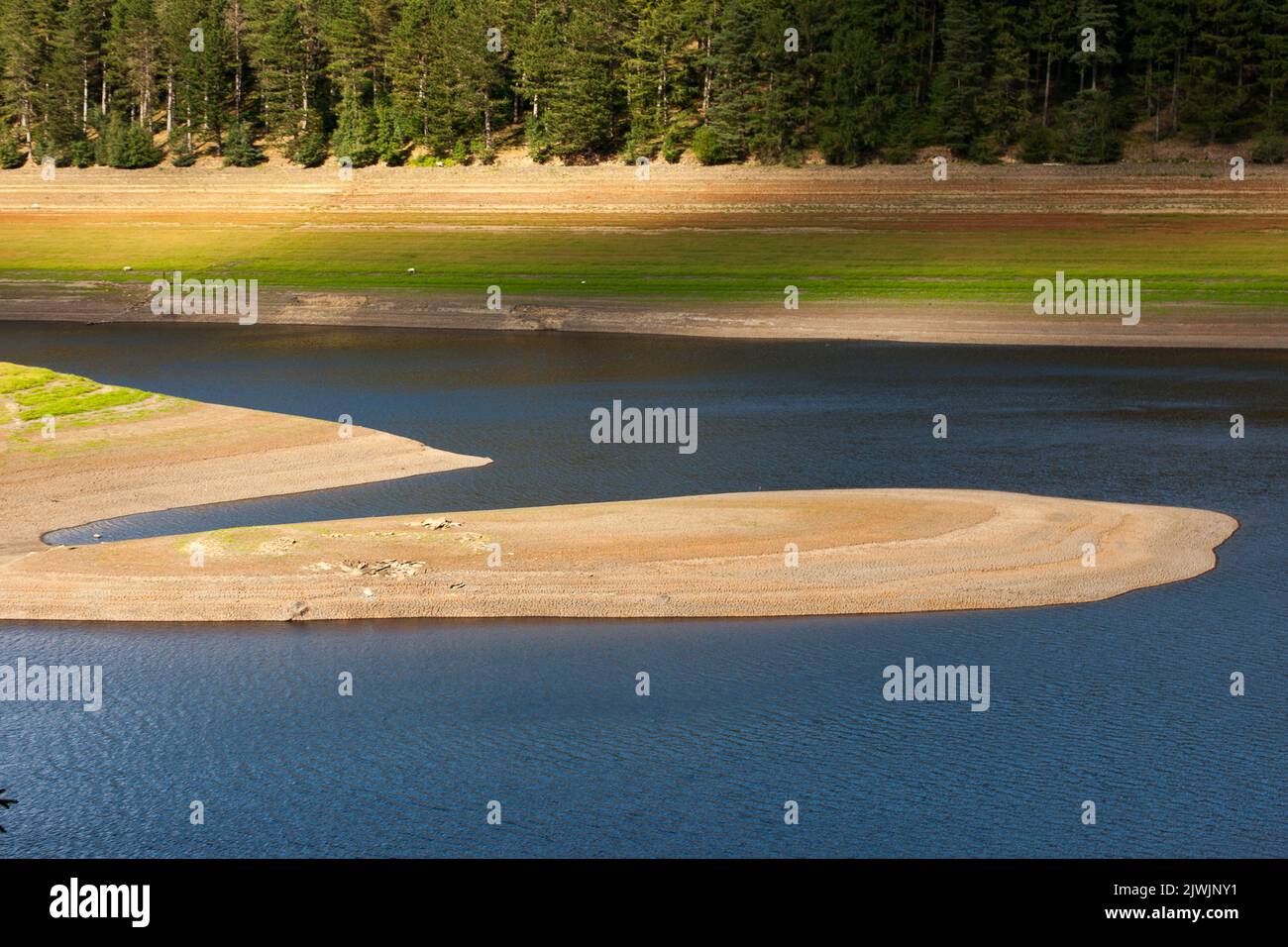 Howden Reservoir reservoir Upper Derwent Valley Derbyshire England ...