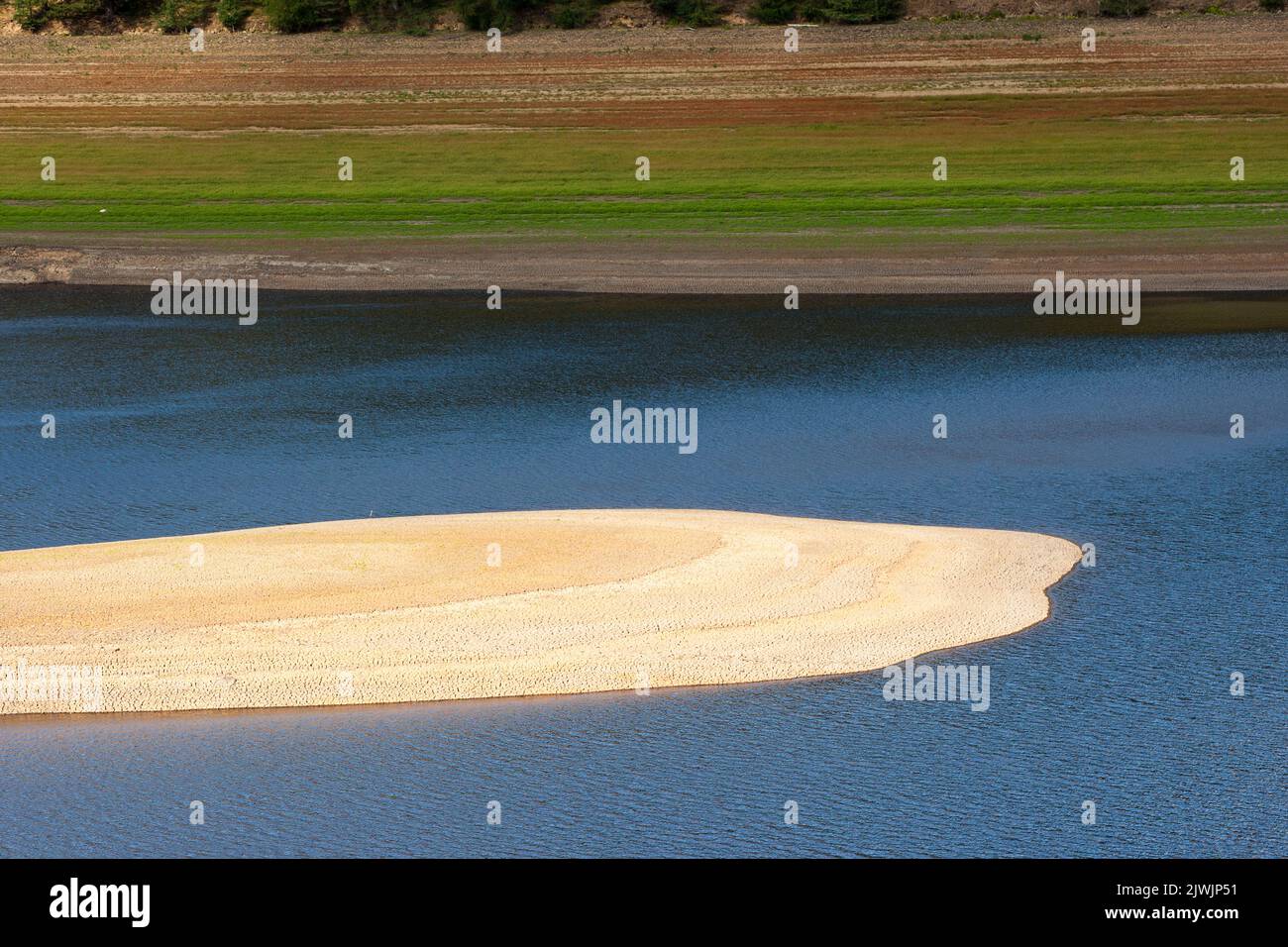 Howden Reservoir reservoir Upper Derwent Valley Derbyshire England ...