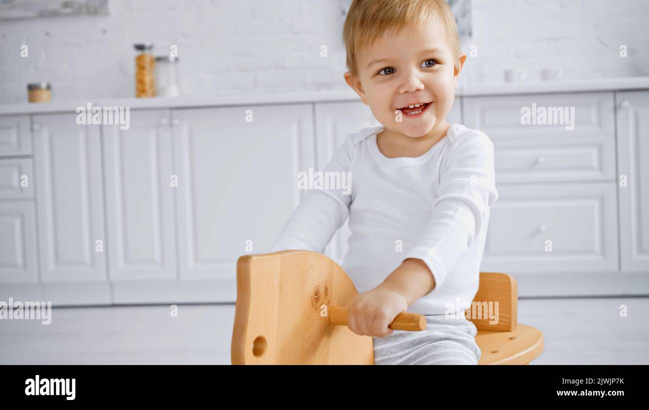 Laughing caucasian toddler hi-res stock photography and images - Alamy