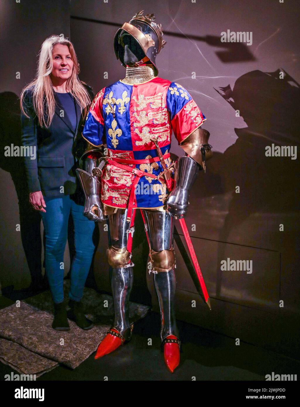 Harry lloyd lost king hi-res stock photography and images - Alamy