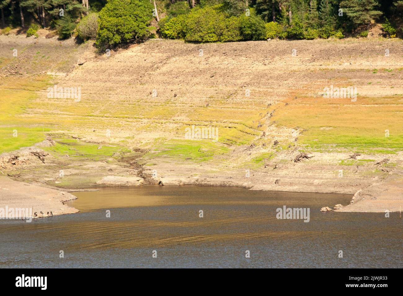 Howden Reservoir reservoir Upper Derwent Valley Derbyshire England ...