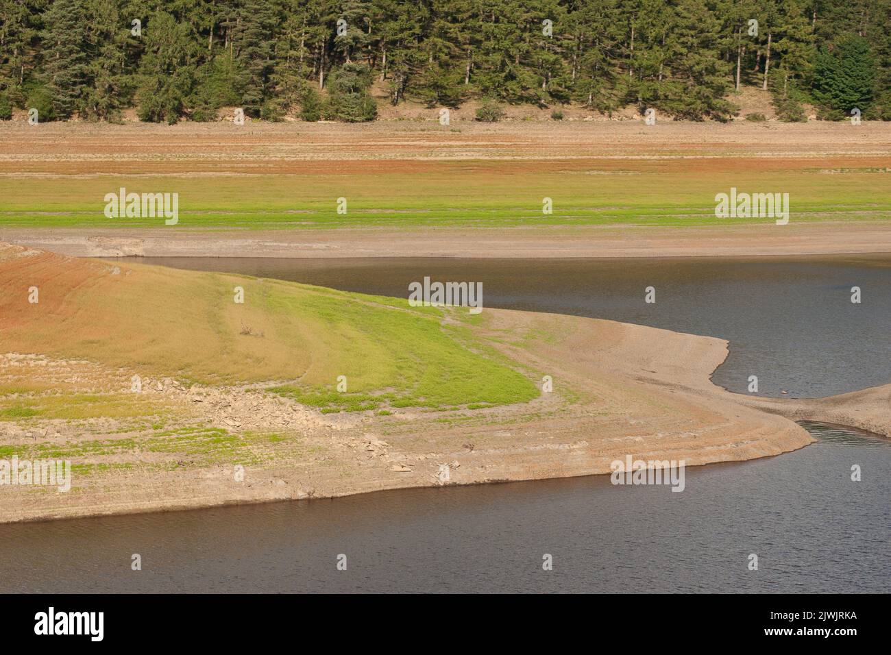 Howden Reservoir reservoir Upper Derwent Valley Derbyshire England ...