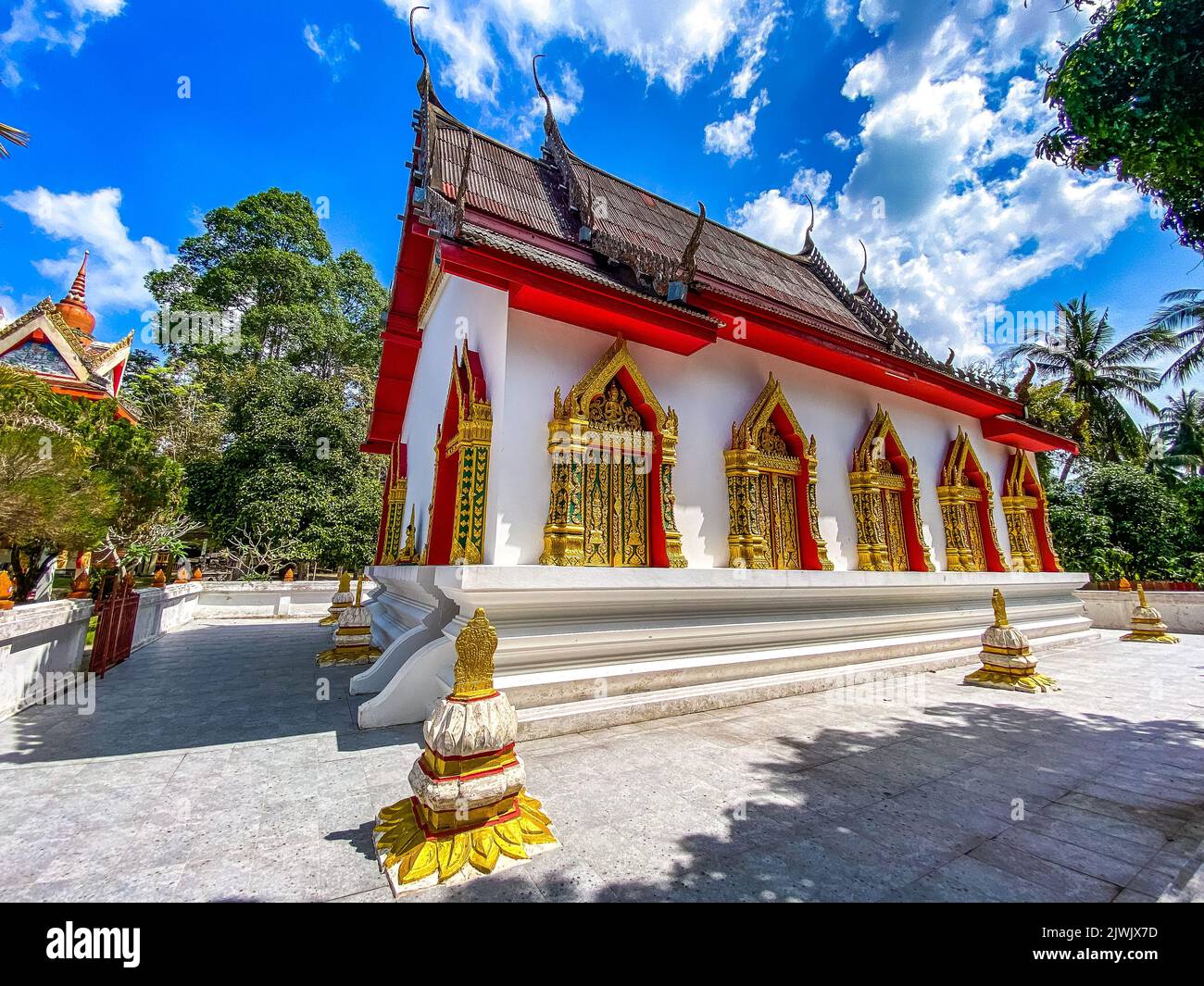 Wat Sri Thanu temple in Koh Phangan, Thailand Stock Photo - Alamy