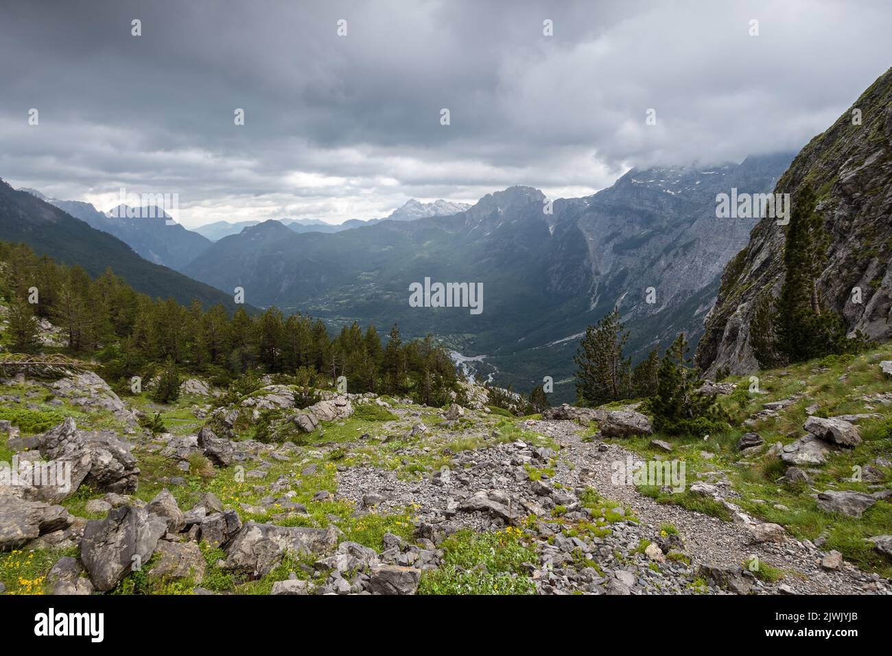 Peaks of the balkan hi-res stock photography and images - Alamy