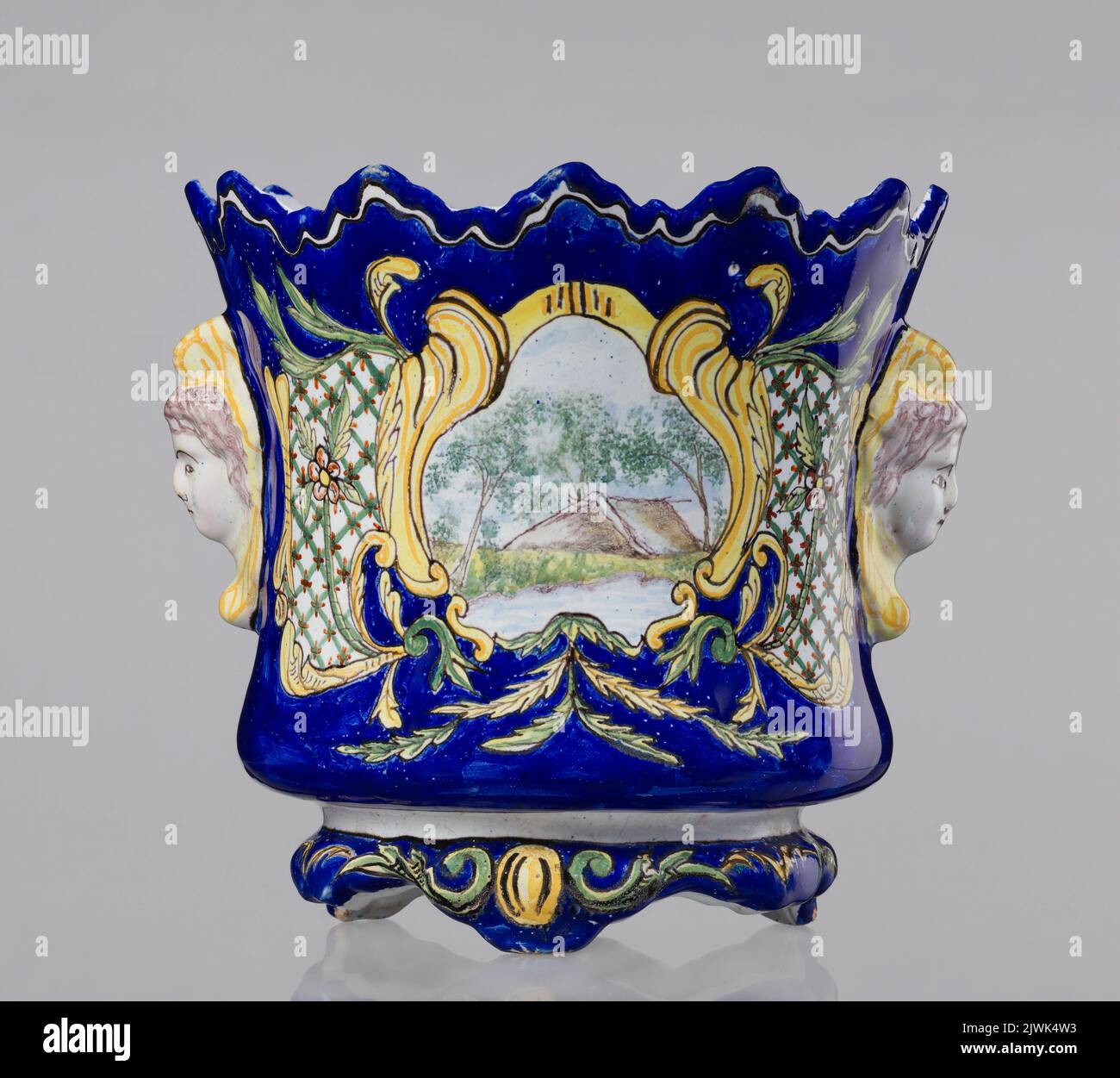 Cache-pot. Nieborów (manufaktura majoliki ; 1881-1899), factory Stock ...