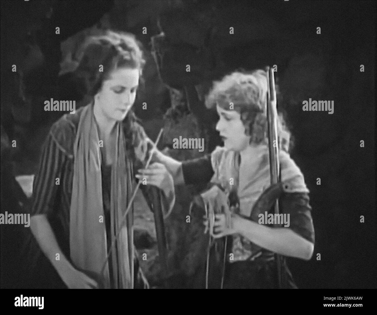 Last of the Mohicans vintage movie screen Stock Photo - Alamy