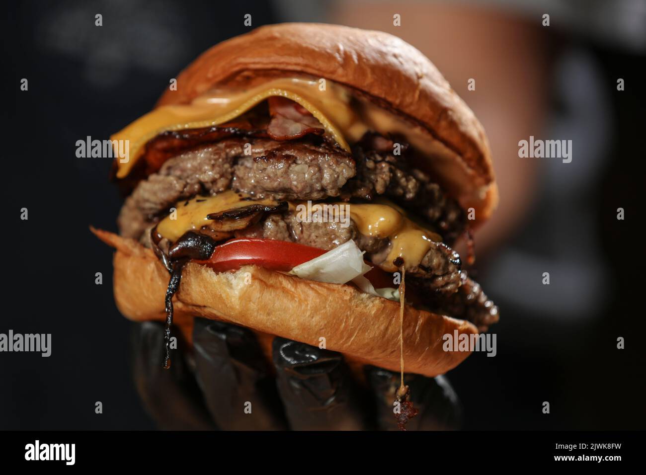 fast food burger junk food Stock Photo - Alamy