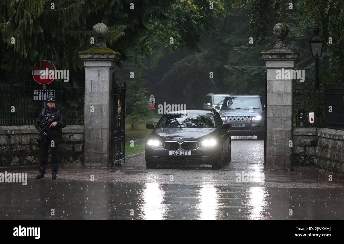 Liz truss motorcade hi-res stock photography and images - Alamy