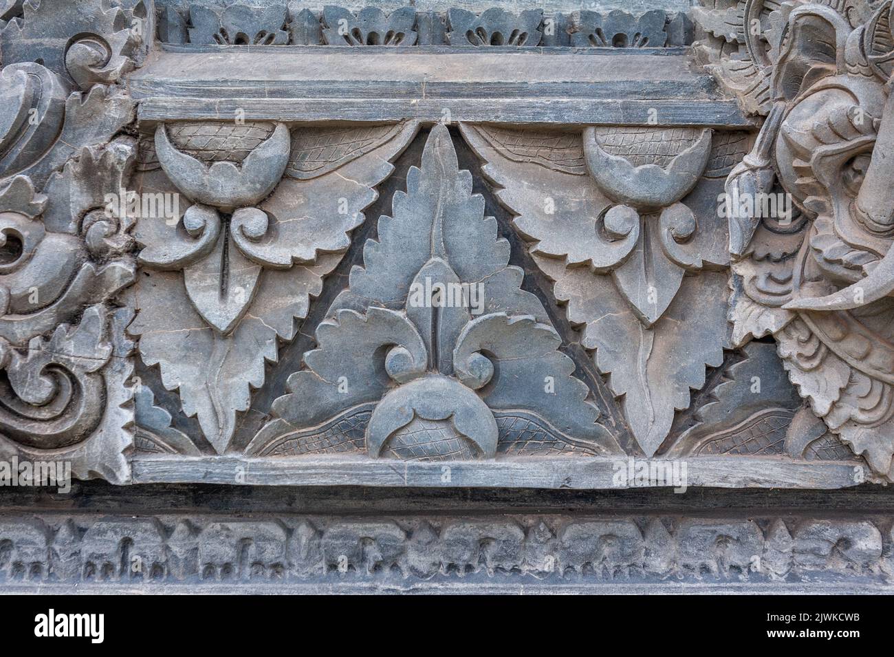 Traditional Balinese temple wall architectural decoration Stock Photo ...