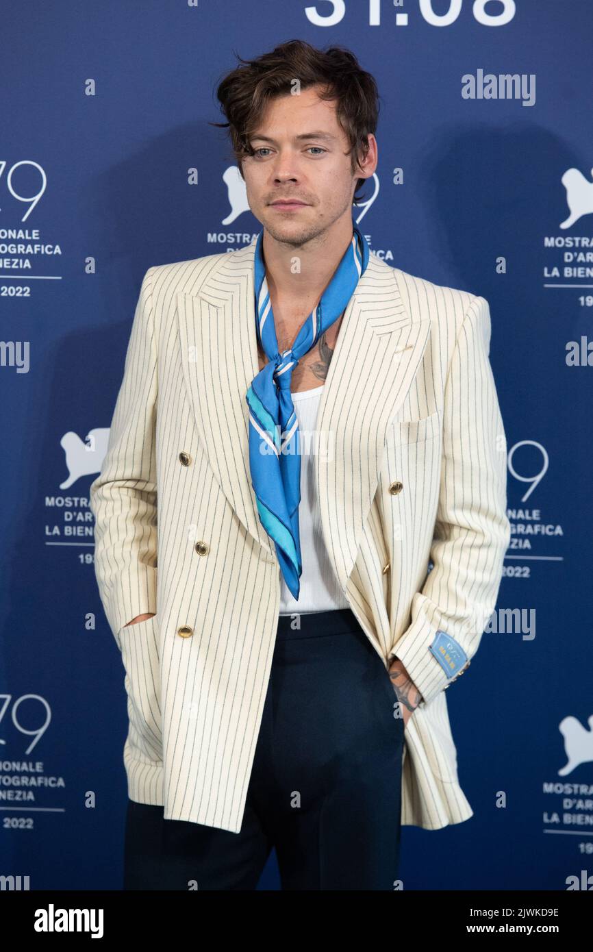 Harry Styles attends the photocall for "Don't Worry Darling" at the ...