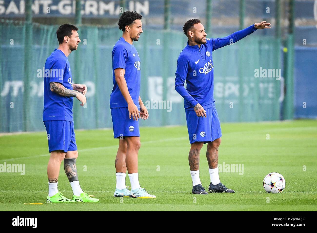 Lionel messi psg training hi-res stock photography and images - Alamy