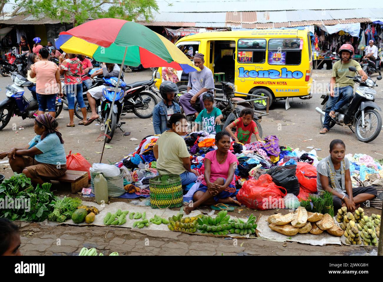 Indonesia Alor Island - Kalabahi market place Stock Photo - Alamy