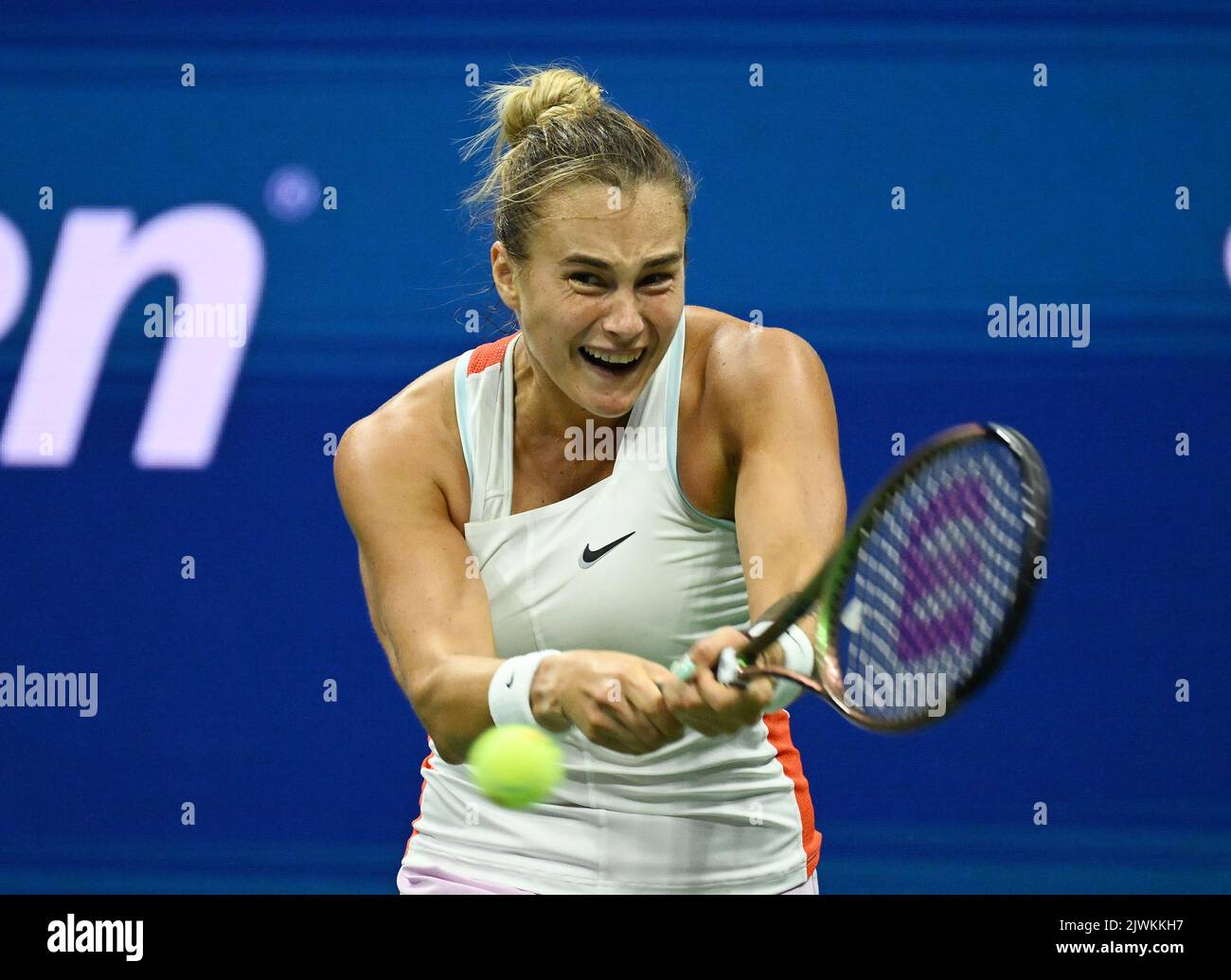 Queens, NY, USA. 05th Sep, 2022. **NO NY NEWSPAPERS** Aryna Sabalenka ...