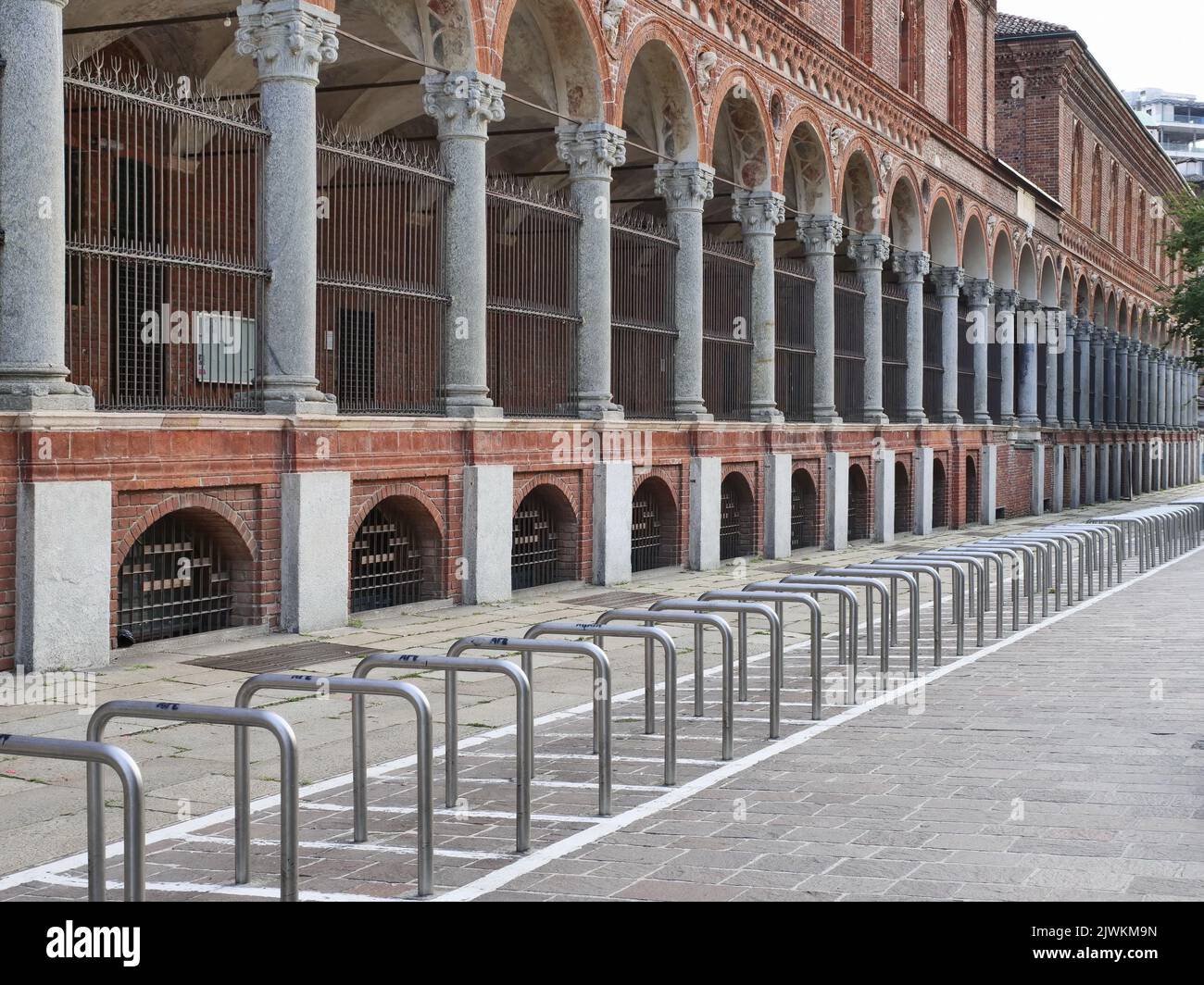 "University statale building" - Historic facade of Milan Public ...