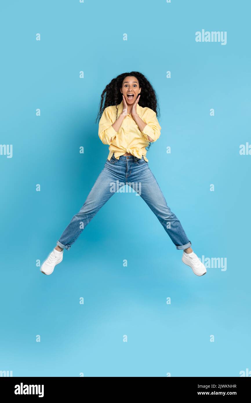 Long jump air hi-res stock photography and images - Alamy