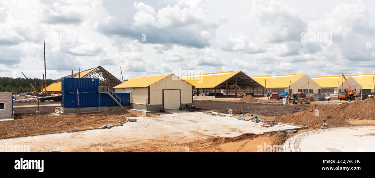 construction of a new modern dairy cow farm Stock Photo - Alamy