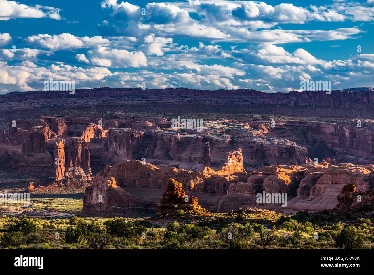 Spotlighting on the Courthouse Towers formations in Arches National ...