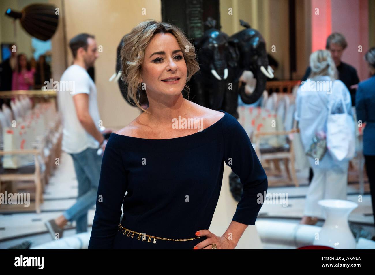 Cramer stands hi-res stock photography and images - Alamy