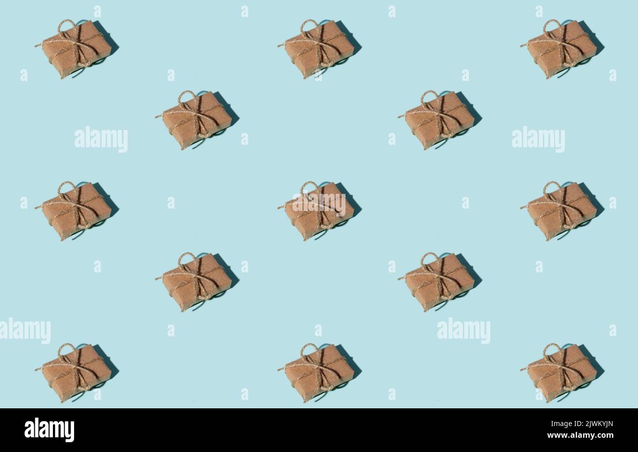 Parcel present hi-res stock photography and images - Alamy