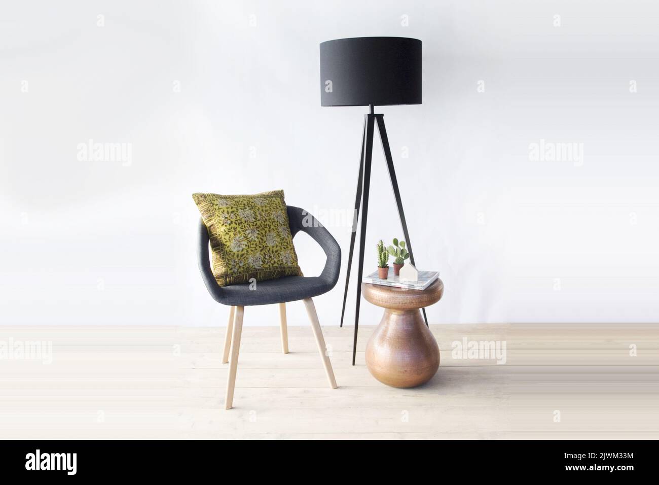 Sofa chair lamp table hi-res stock photography and images - Alamy