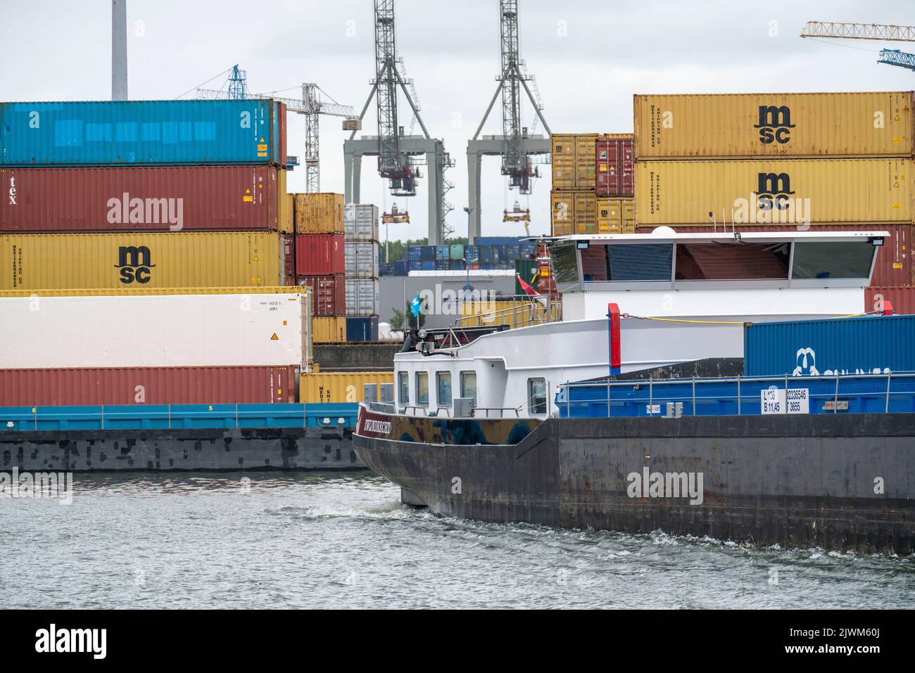 Europoort, Port of Rotterdam, Waalhaven, loading and unloading ...