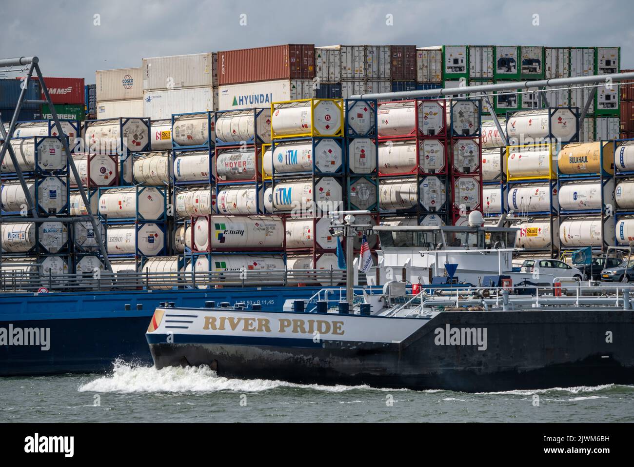 Europoort, Pernis, container storage in Rotterdam-Botlek, standard TEU ...
