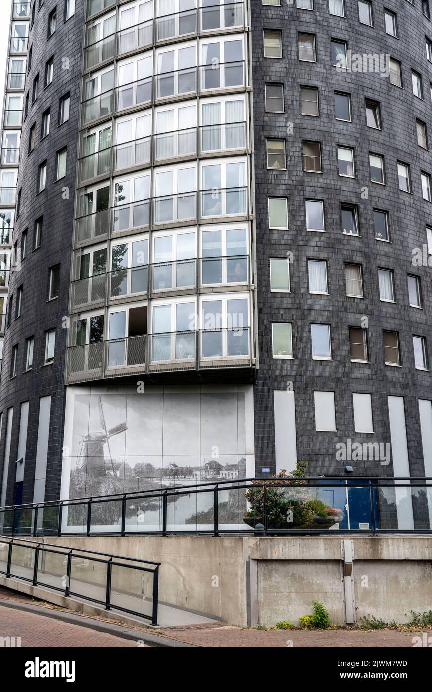 Round high-rise residential building, in Pernis, place in Europoort ...