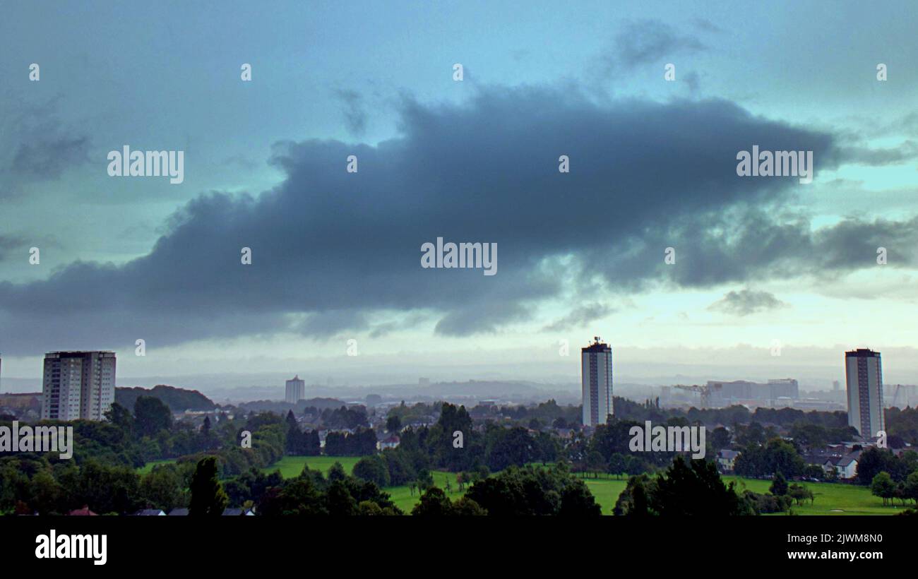 Glasgow, Scotland, UK 6th September, 2022. UK Weather: Lashing rain and ...
