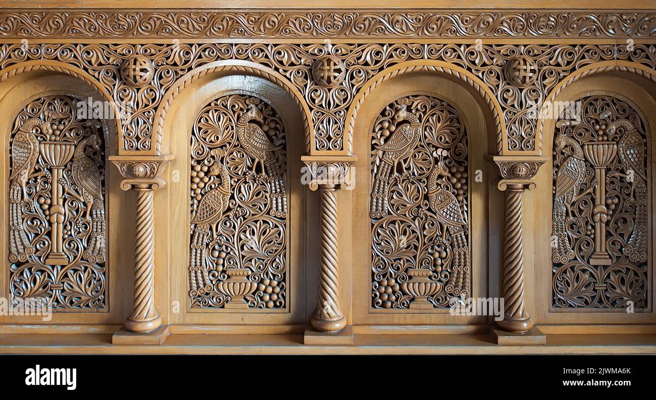 Carved wood paneling of hope chest Stock Photo - Alamy