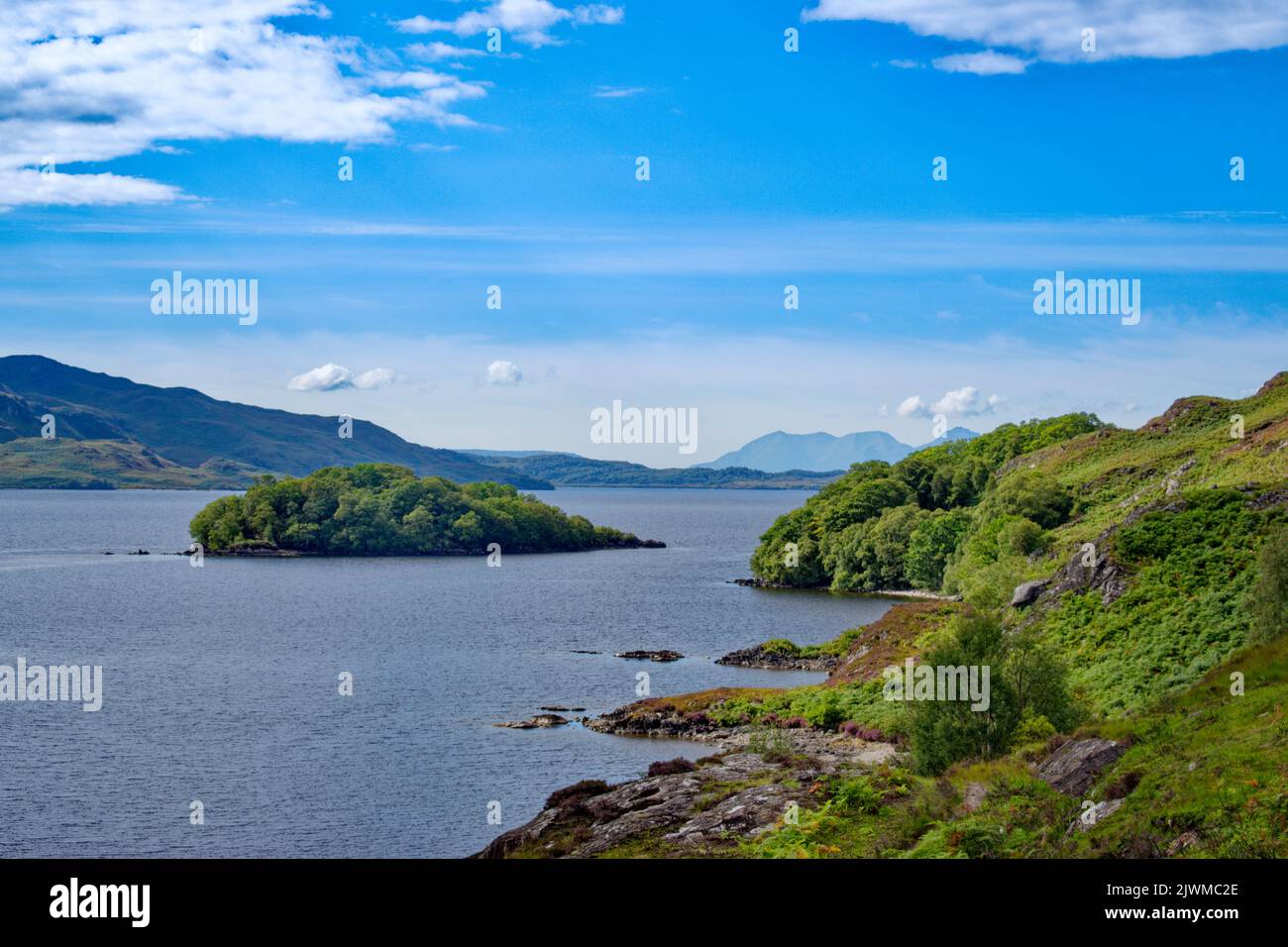 Loch morar island hi-res stock photography and images - Alamy