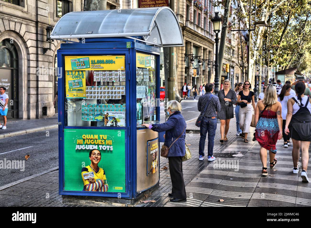 BARCELONA, SPAIN - OCTOBER 7, 2021: ONCE lottery booth in downtown ...