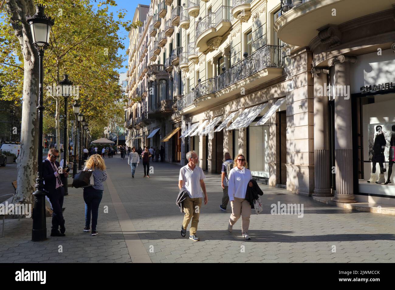 BARCELONA, SPAIN - OCTOBER 7, 2021: People visit Passeig de Gracia ...