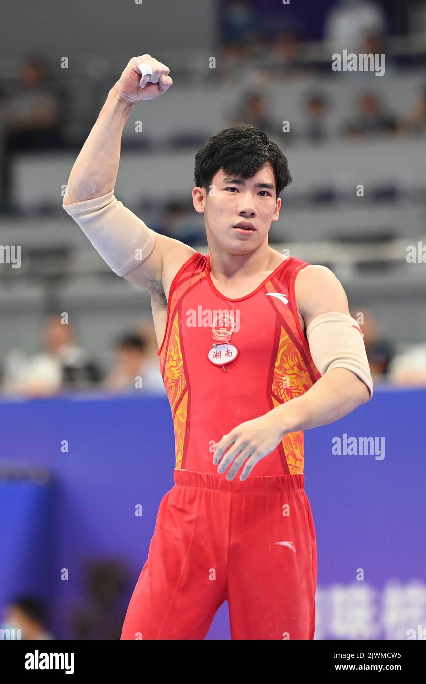 HANGZHOU, Sept. 6, 2022 (Xinhua) -- Gold medalist Zhang Boheng of Hunan ...