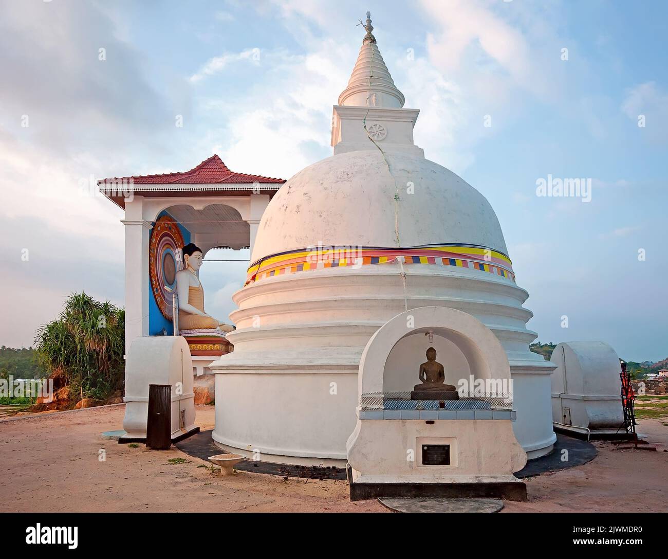Whitewashed shrine tower hi-res stock photography and images - Alamy