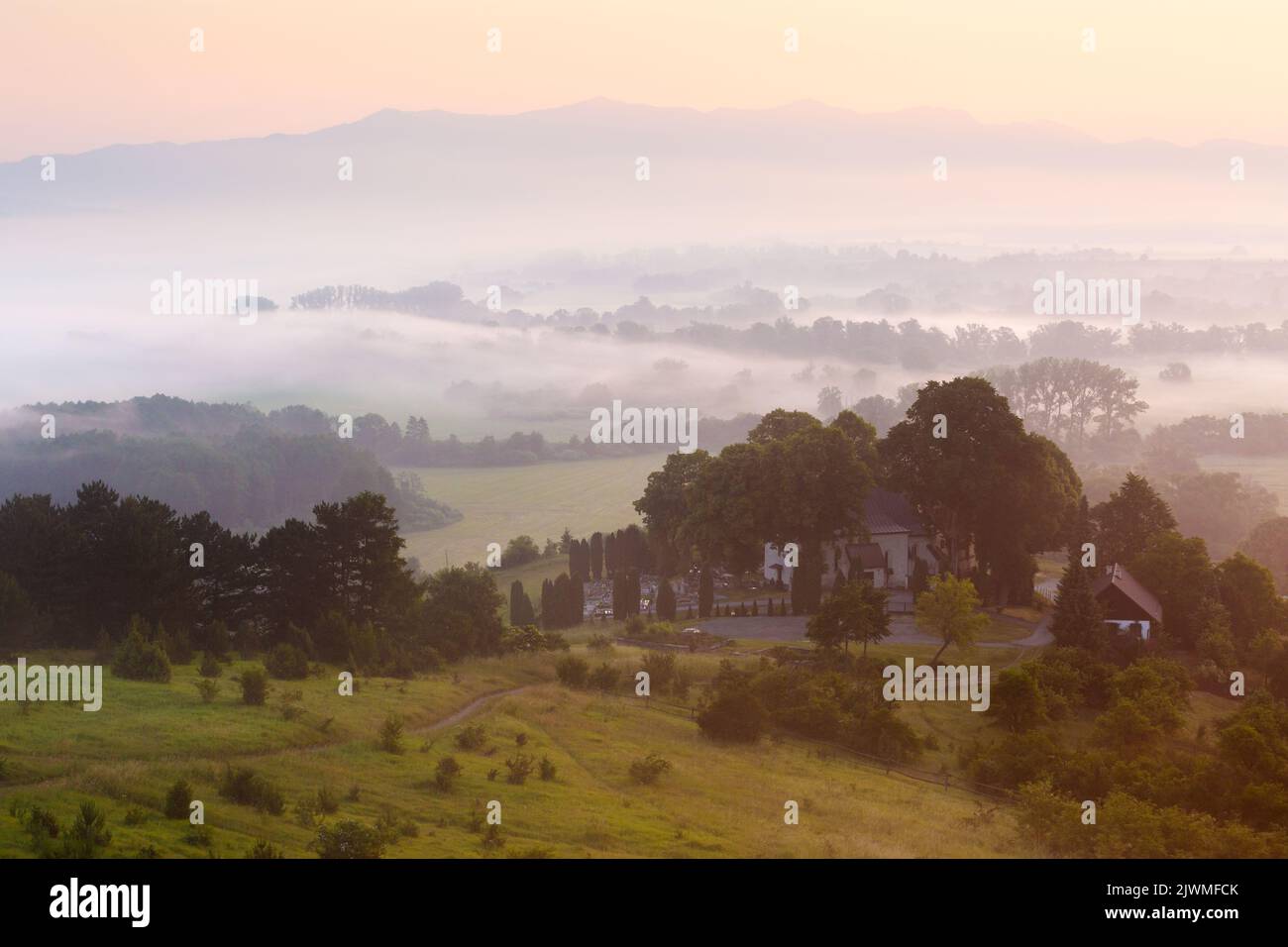 Village velka hi-res stock photography and images - Alamy