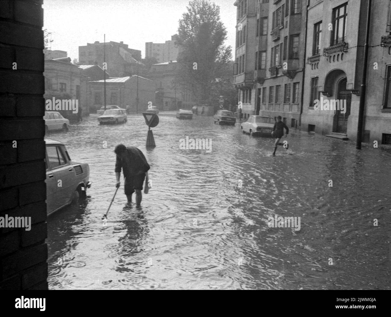Flooded street in downtown Bucharest, Romania, 1990 Stock Photo - Alamy