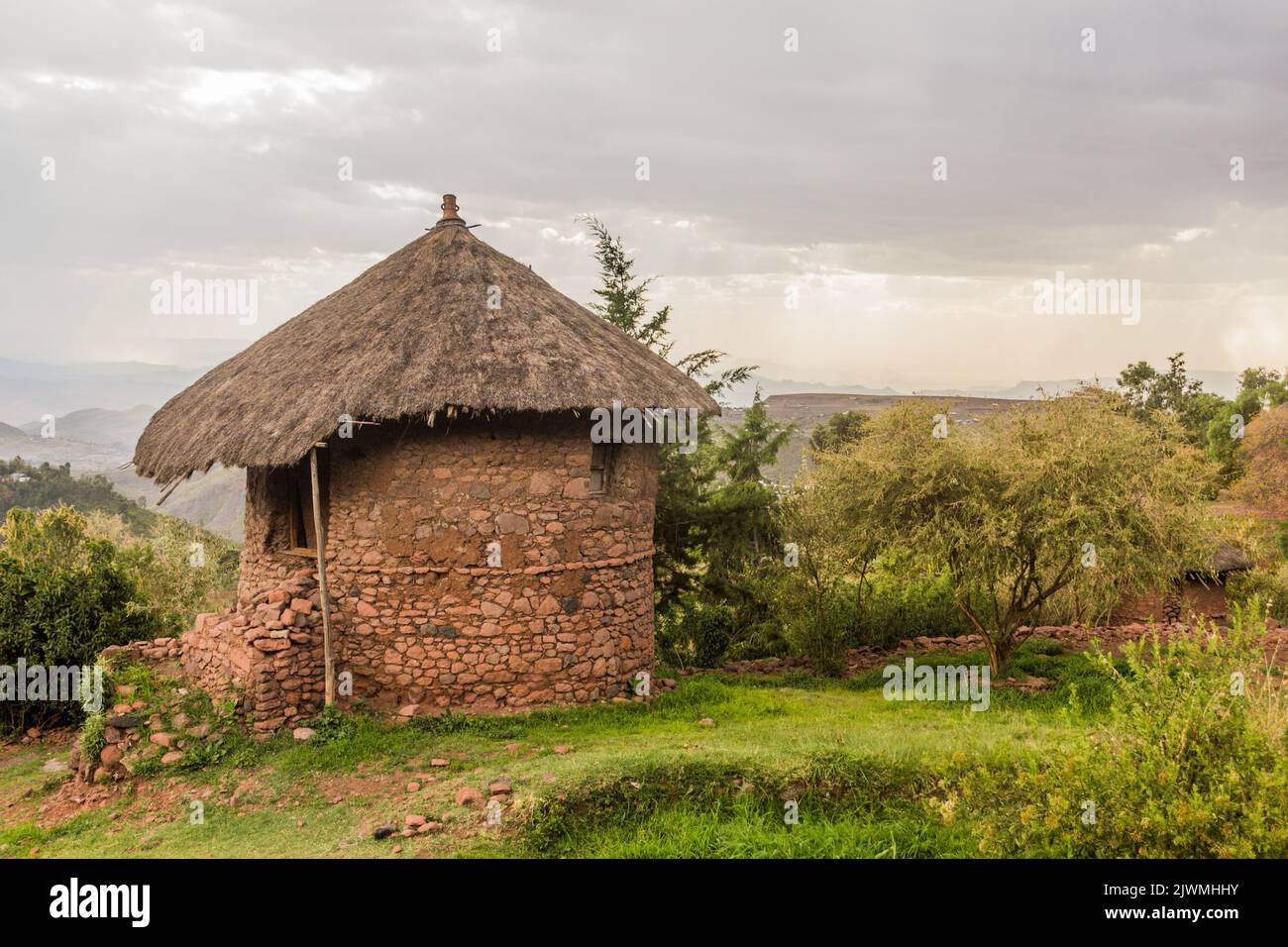 Traditional round house in Lalibela, Ethiopia Stock Photo - Alamy