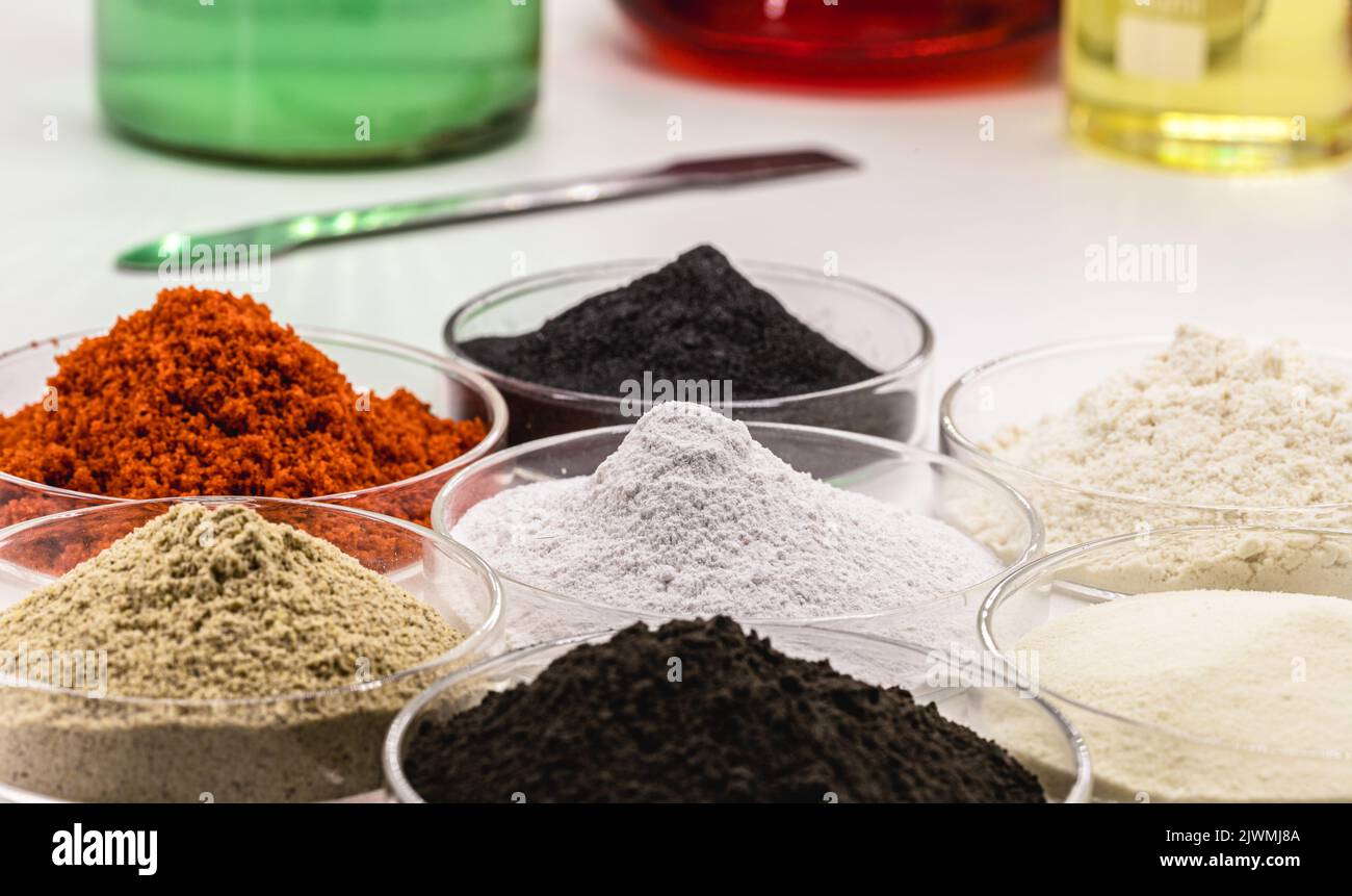 Handful of colored powder hi-res stock photography and images - Alamy