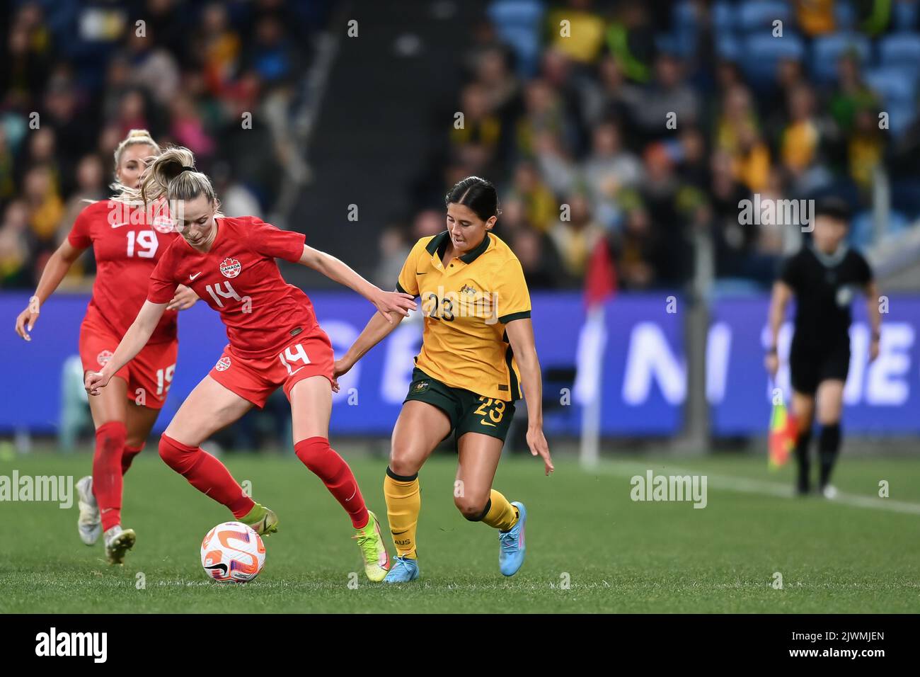 Sydney, Australia. 06th Sep, 2022. Gabrielle Carle of Canada and Kyra ...