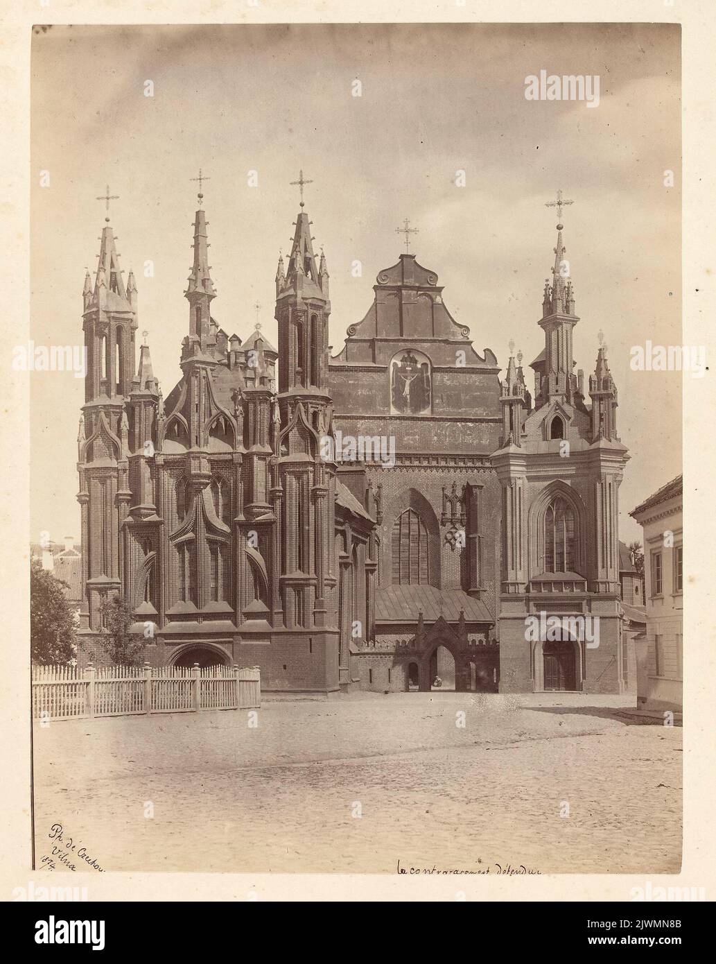 Vilnius – church of St. Anne and Bernardine Church, facades ...