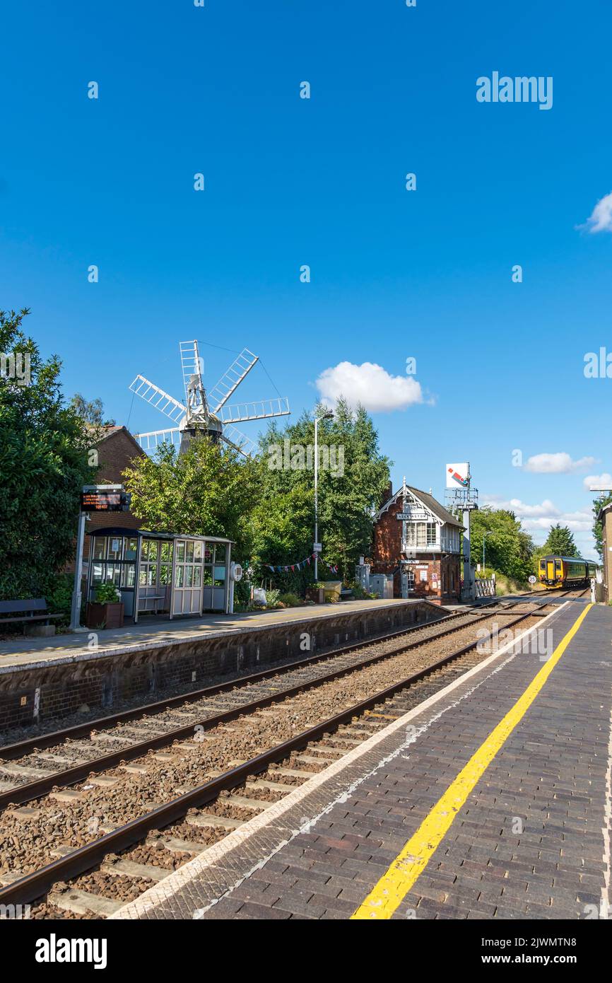 Heckington train station hi-res stock photography and images - Alamy
