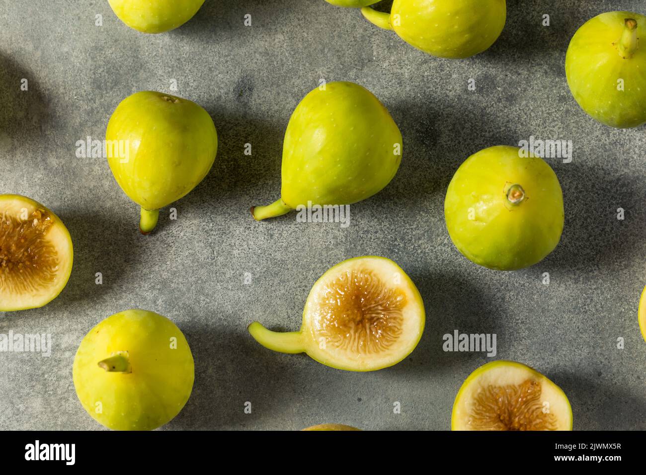 Raw Green Organic Figs Ready to Eat Stock Photo - Alamy