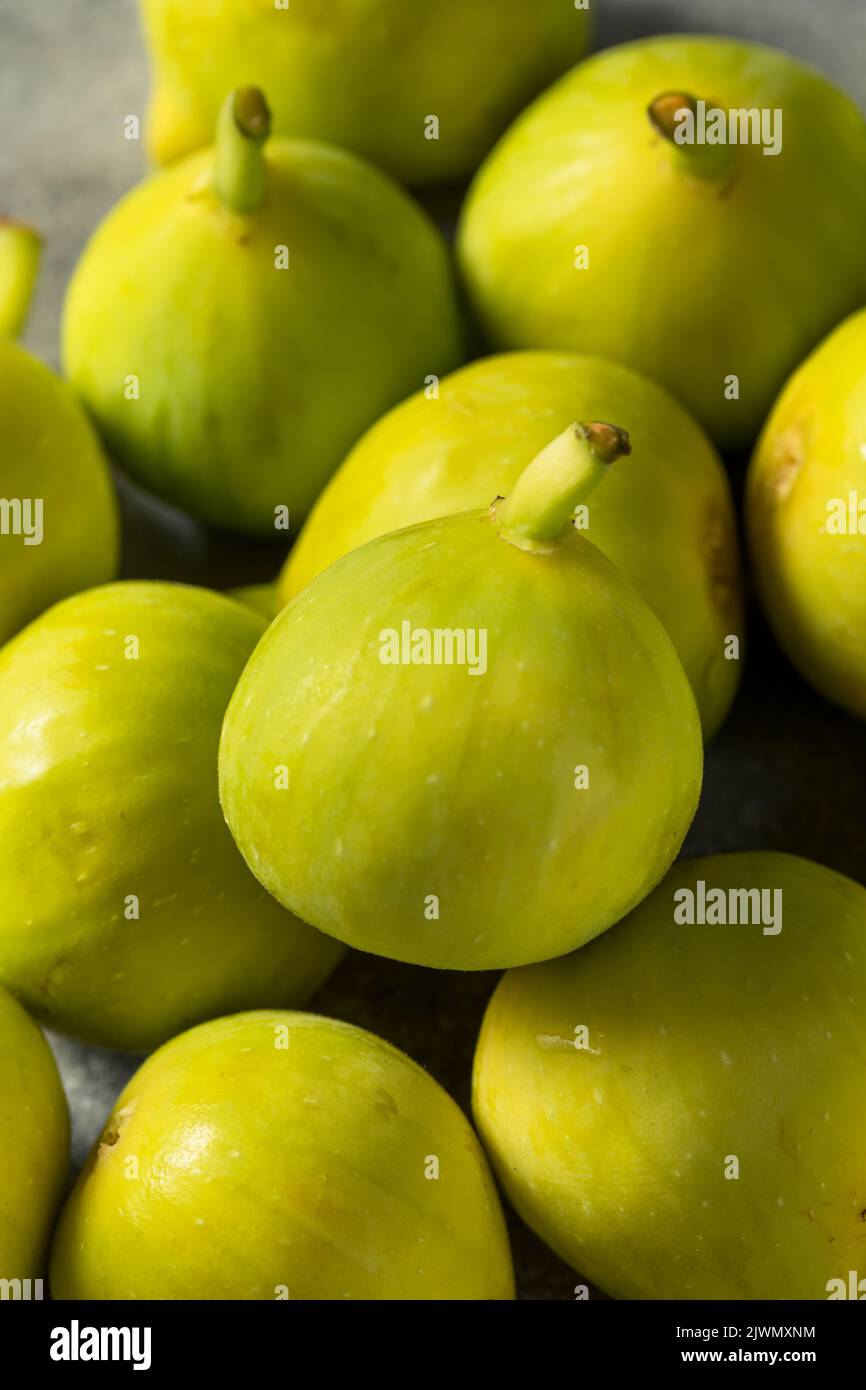 Raw Green Organic Figs Ready to Eat Stock Photo - Alamy