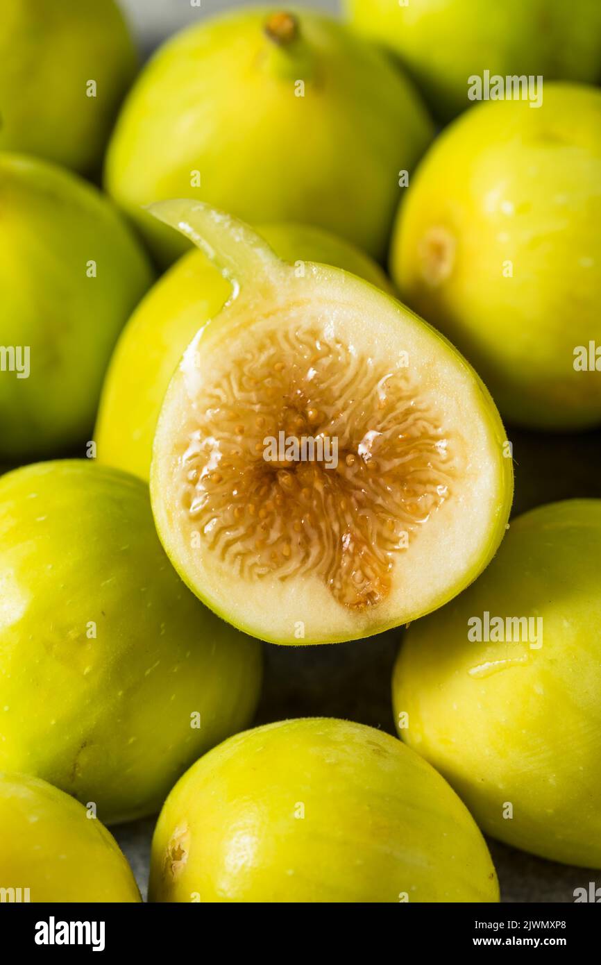 Raw Green Organic Figs Ready to Eat Stock Photo - Alamy