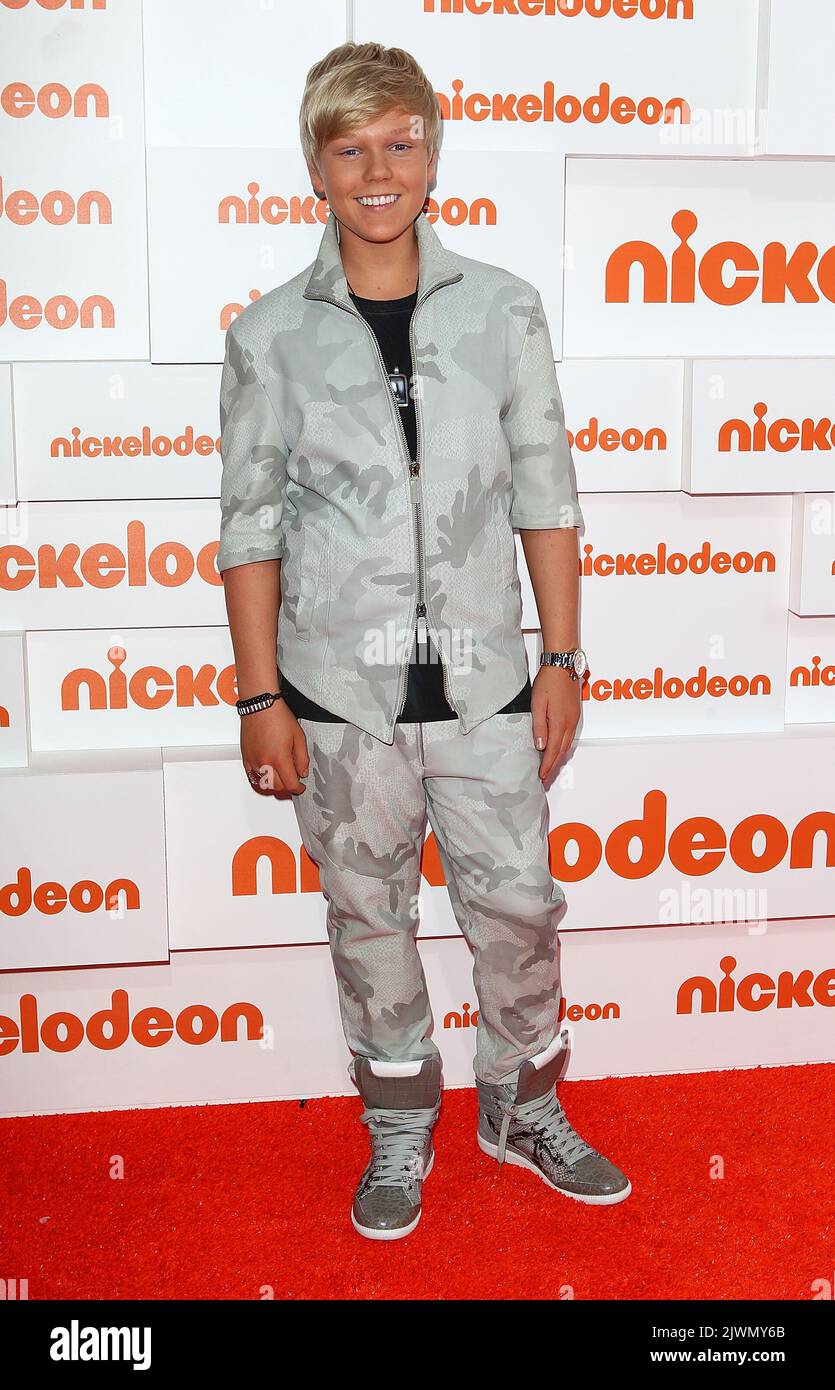 Jack Vidgen arrives at the 2011 Nickelodeon Kids' Choice Awards in ...