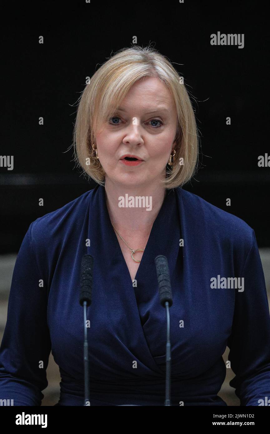 London, UK. 06th Sep, 2022. Liz Truss (Elizabeth Truss), gives her ...