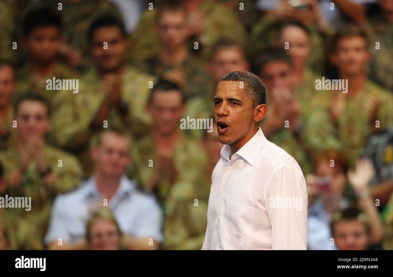 U.S. President Barack Obama addresses troops at RAAF Darwin on the ...